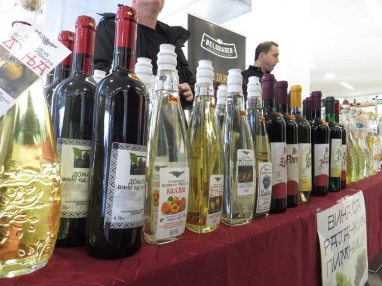 DA LI JE LOZOVAČA ISTO ŠTO I KOMOVICA?